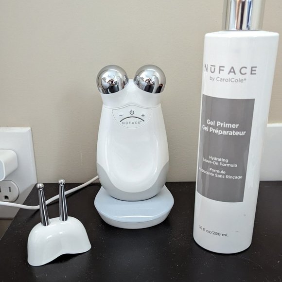 NuFace | Skincare | Nuface Trinity With Lip And Eye Attachment Gel ...